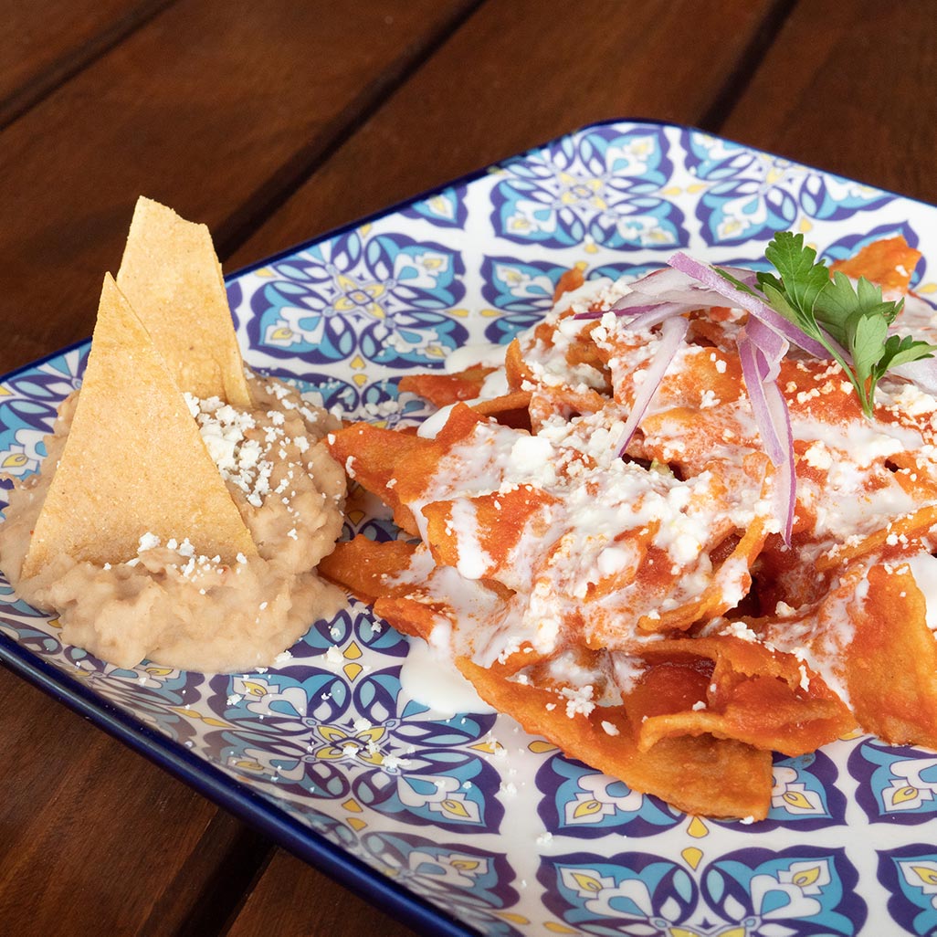 Chilaquiles con Pollo – La Doña Tapatía